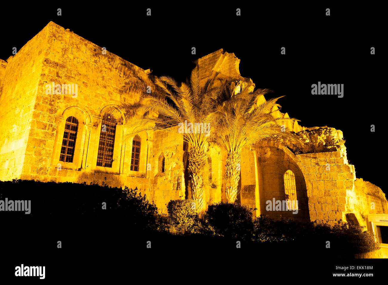 Bellapais ruins ruin abbey monastery hi-res stock photography and ...