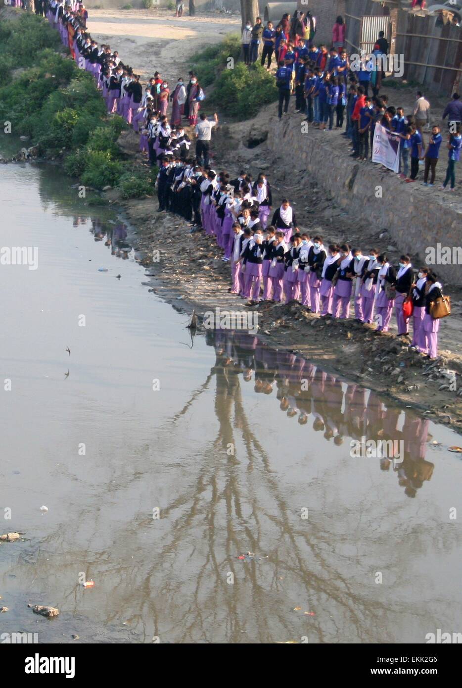 Human chain in sea hi-res stock photography and images - Alamy