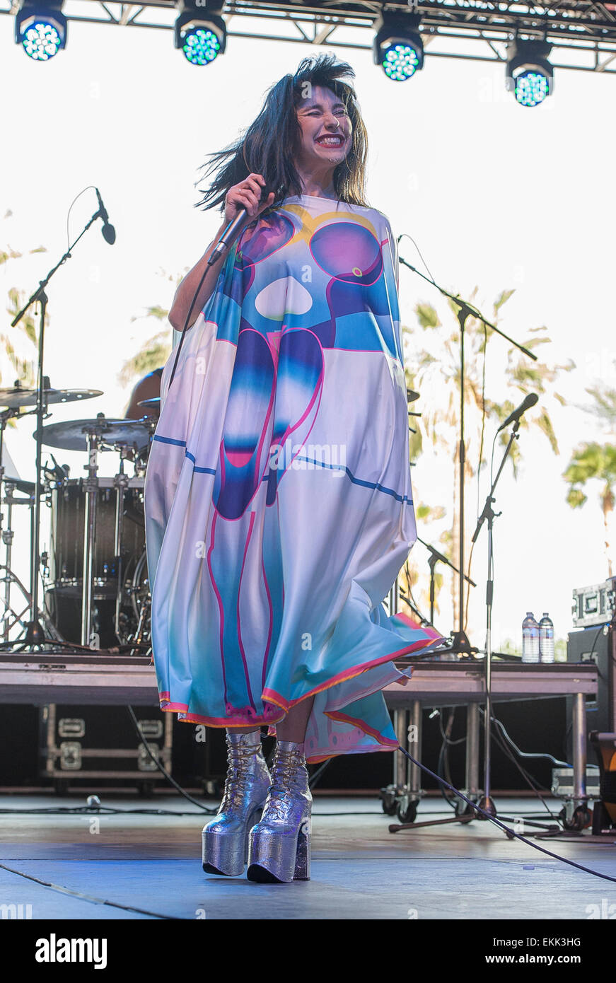 Kimbra singer hi-res stock photography and images - Alamy