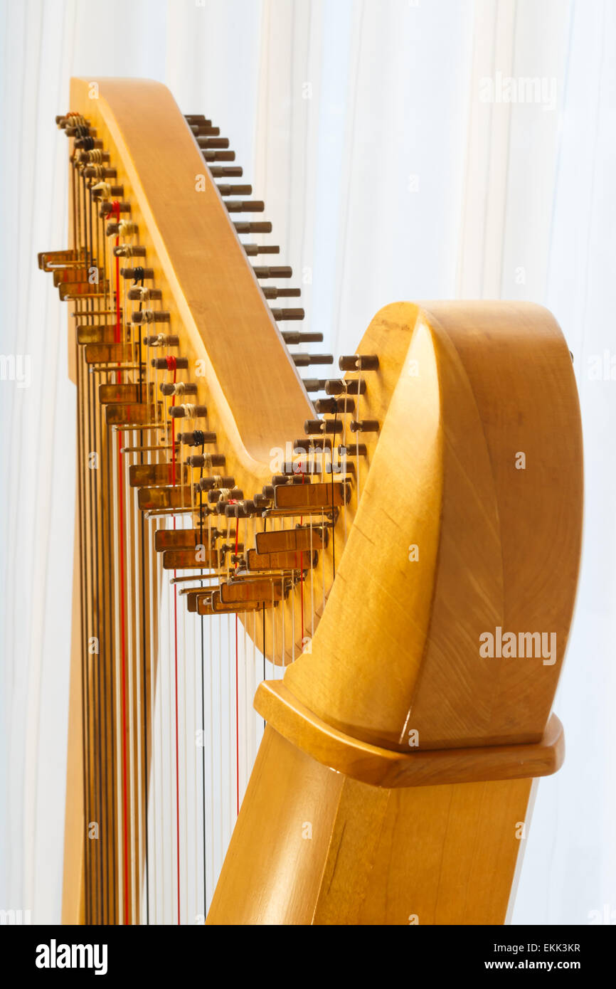Close harp hi-res stock photography and images - Alamy