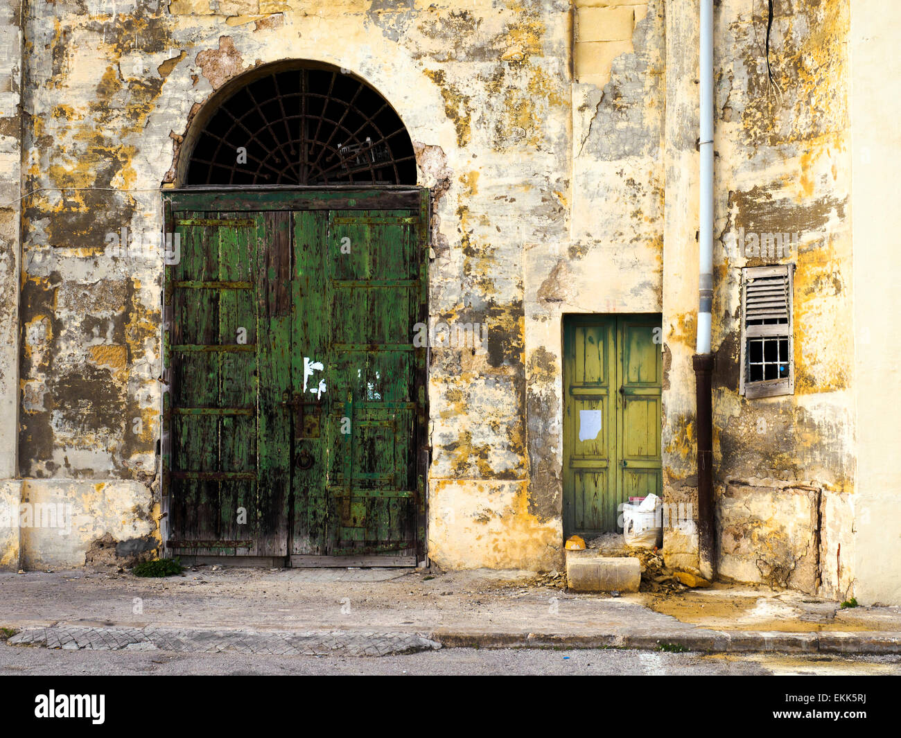 Malta doors hi-res stock photography and images - Alamy
