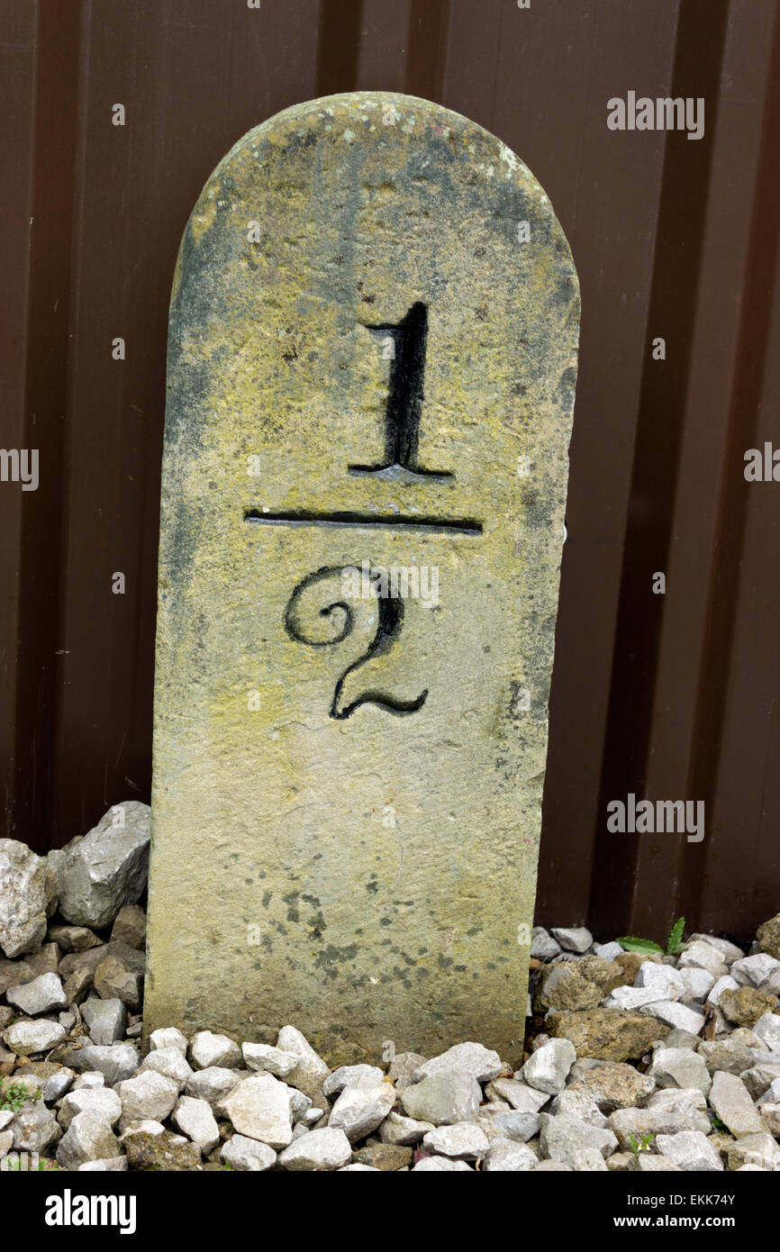 Half mile distance hi-res stock photography and images - Alamy