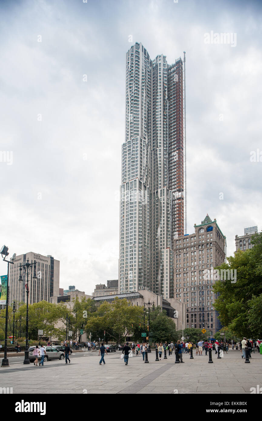 8 spruce street manhattan hi-res stock photography and images - Alamy