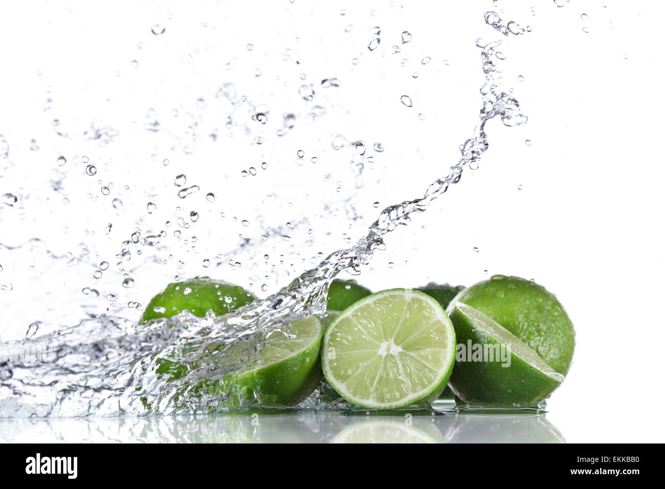 Lime on water splash hi-res stock photography and images - Alamy