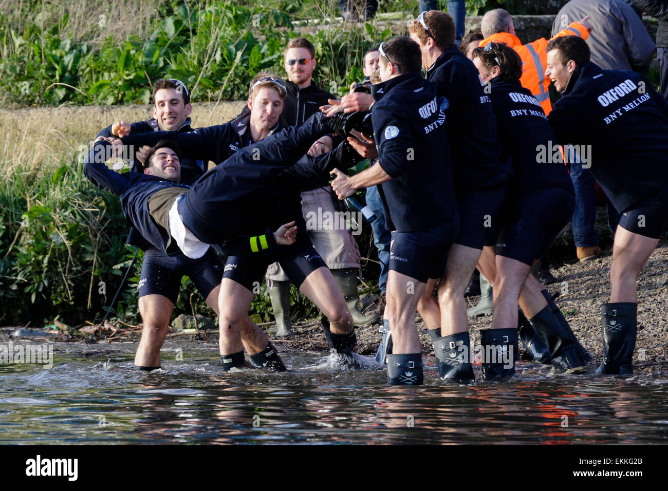 London, UK. 11th Apr, 2015. BNY Mellon Boat Races Day. Mens Boat Race ...