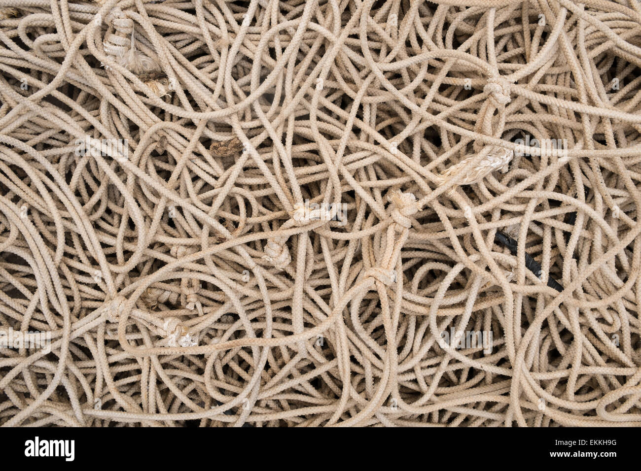 Tangled ropes hi-res stock photography and images - Alamy