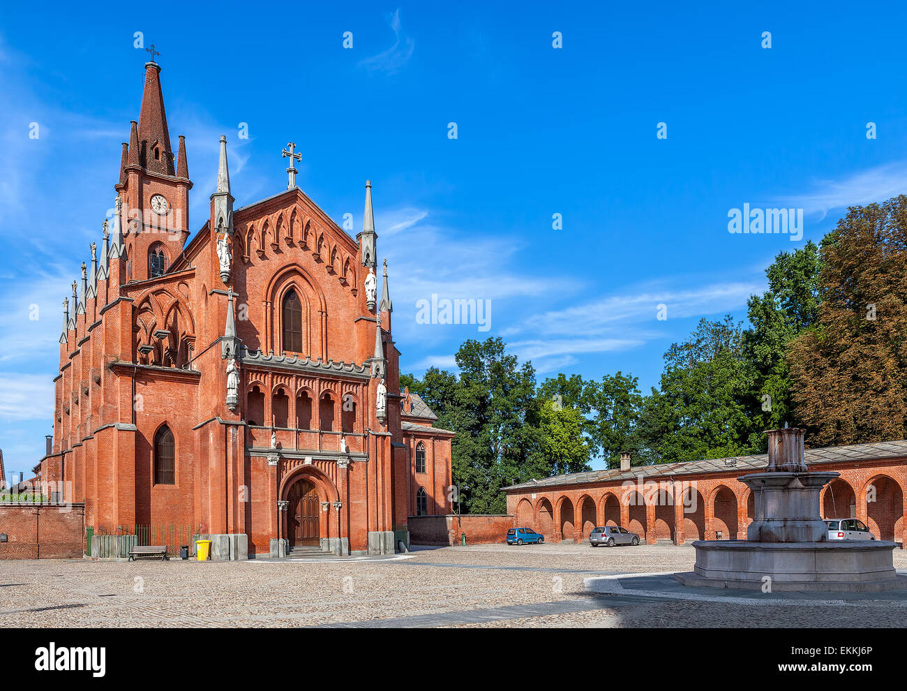 Gothic red brick church on small plaza in town of Pollenzo in Piedmont ...
