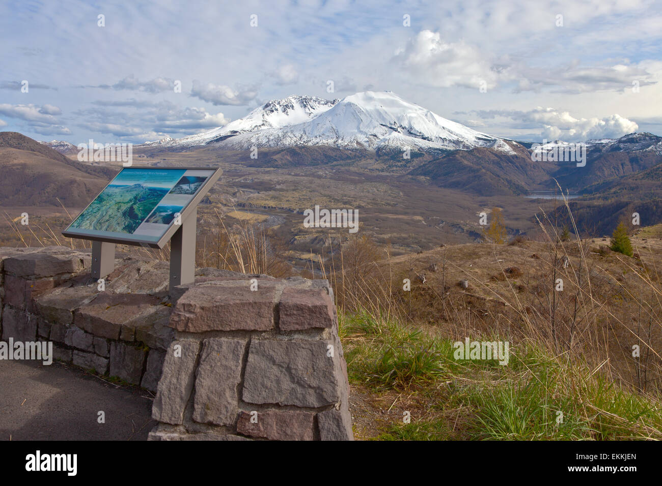 Mt st helen volcano hi-res stock photography and images - Alamy