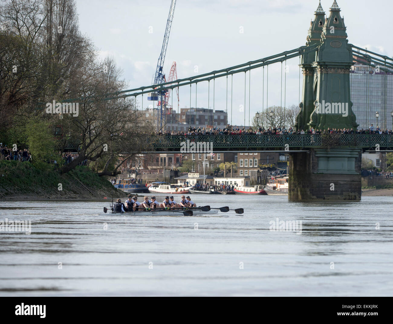 Putney bridge approach hi-res stock photography and images - Alamy