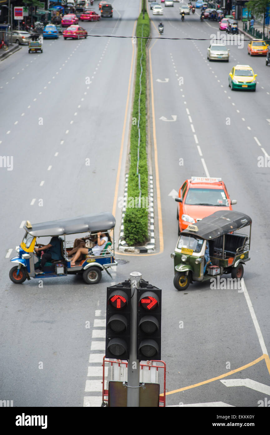 Packed streets of Bangkok Thailand Stock Photo - Alamy