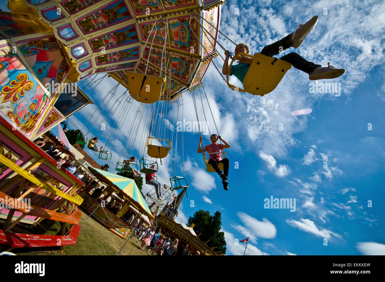 Village green uk 1950s hi-res stock photography and images - Alamy