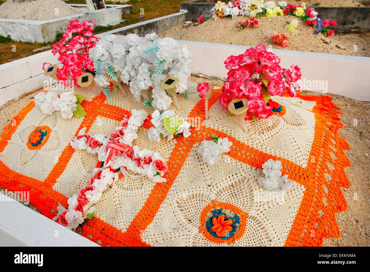 Tongan cemetery hi-res stock photography and images - Alamy