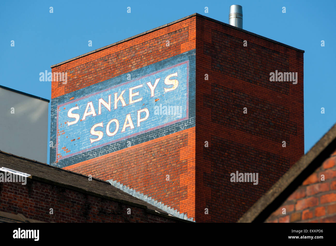 Beehive sign hi-res stock photography and images - Alamy