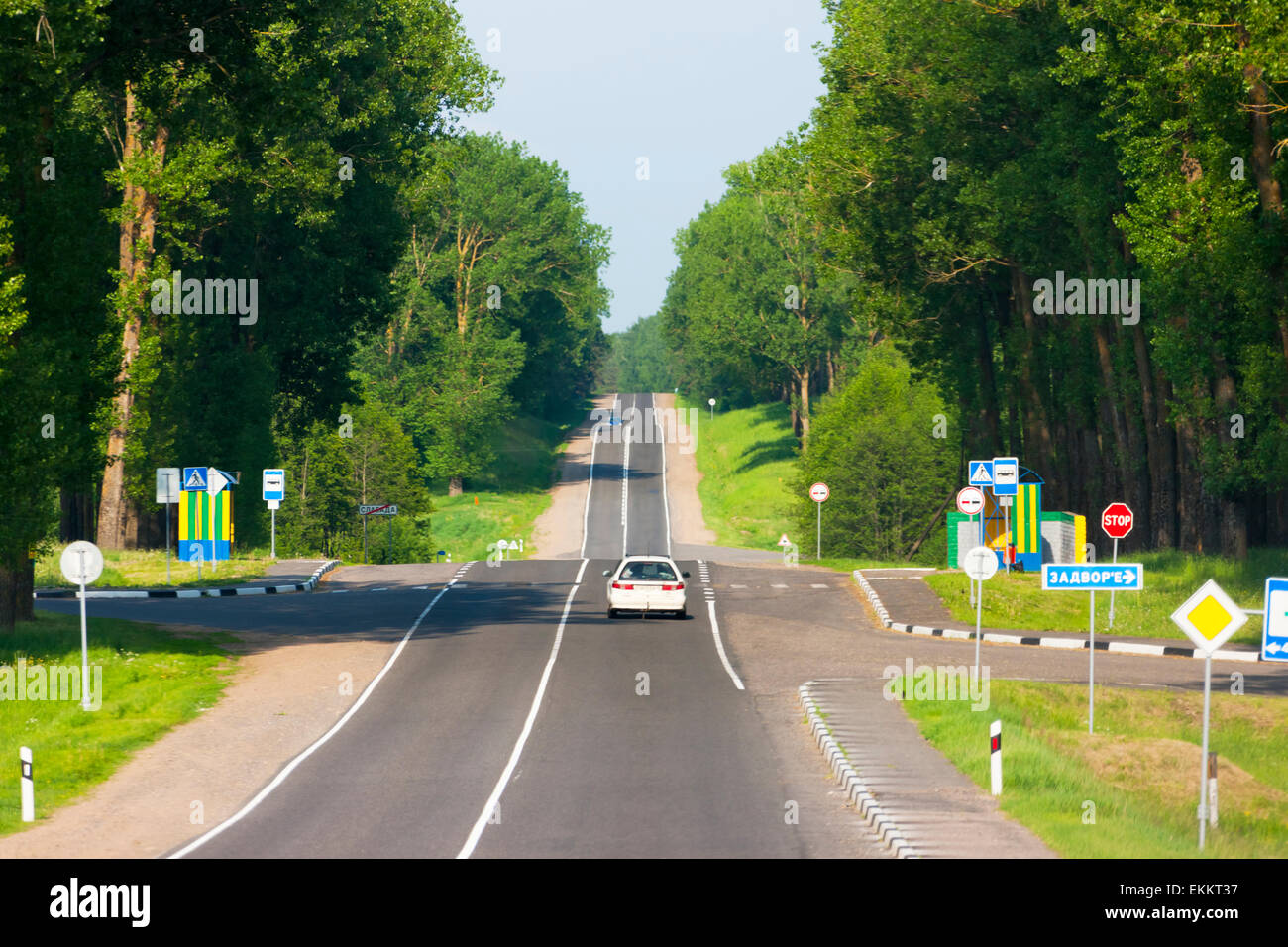 Two lane road hi-res stock photography and images - Alamy