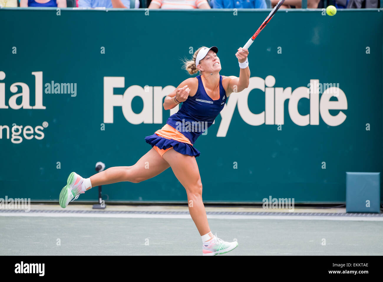Andrea petkovic angelique kerber hi-res stock photography and images ...