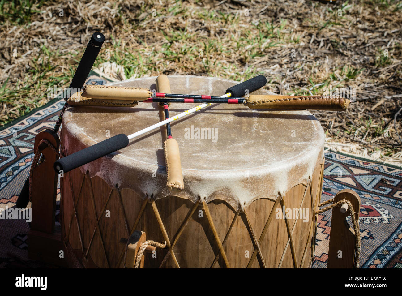 Native American group Circle Legacy Center drum in ceremony Stock Photo ...