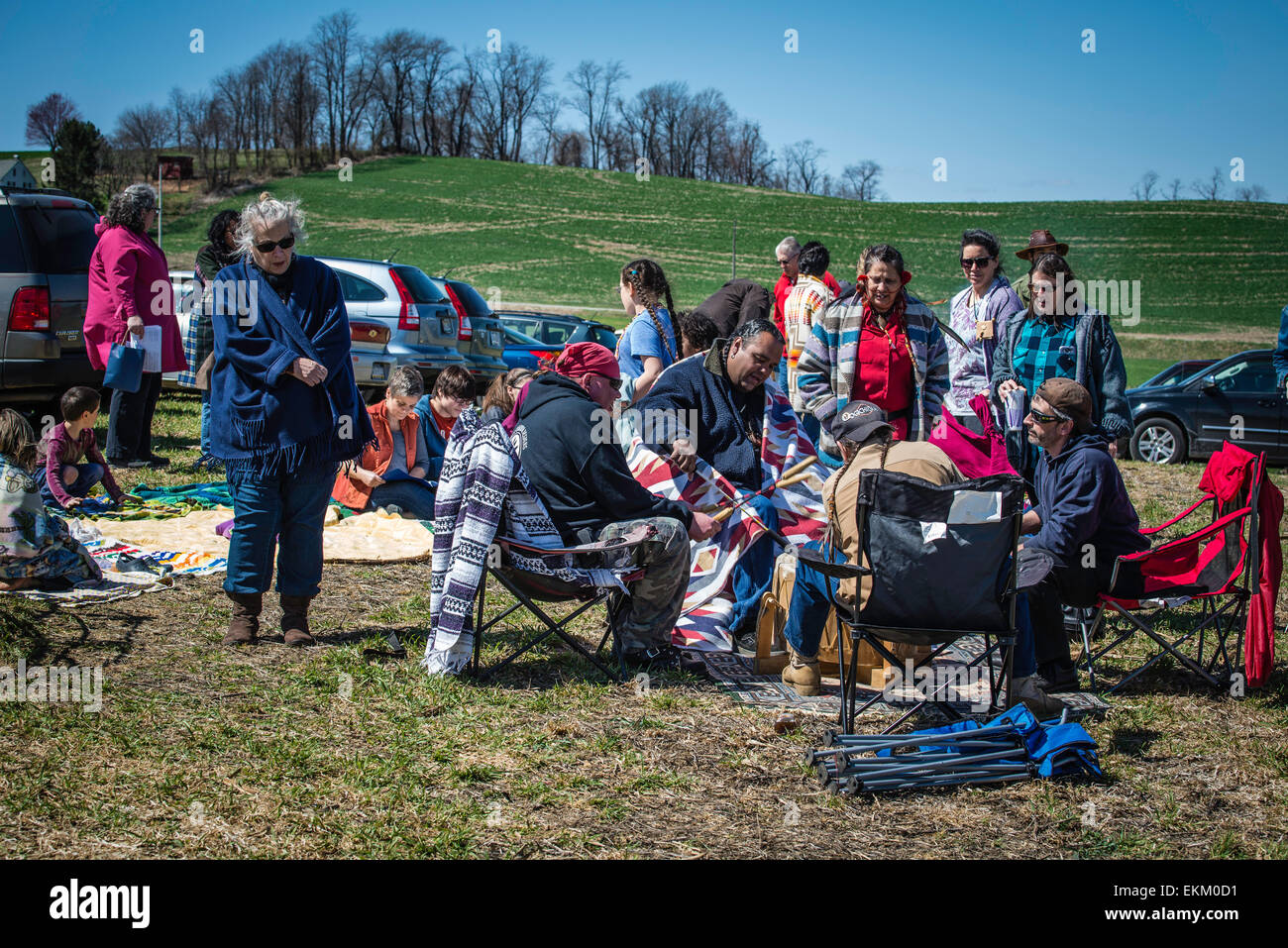 Native American group Circle Legacy Center drum in ceremony Stock Photo ...