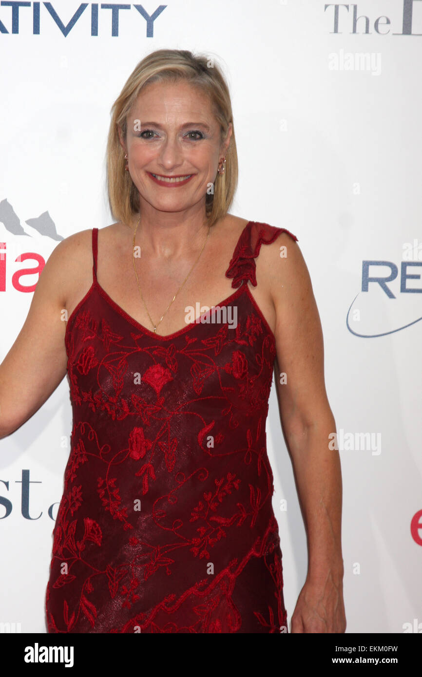Actress caroline goodall hi-res stock photography and images - Alamy