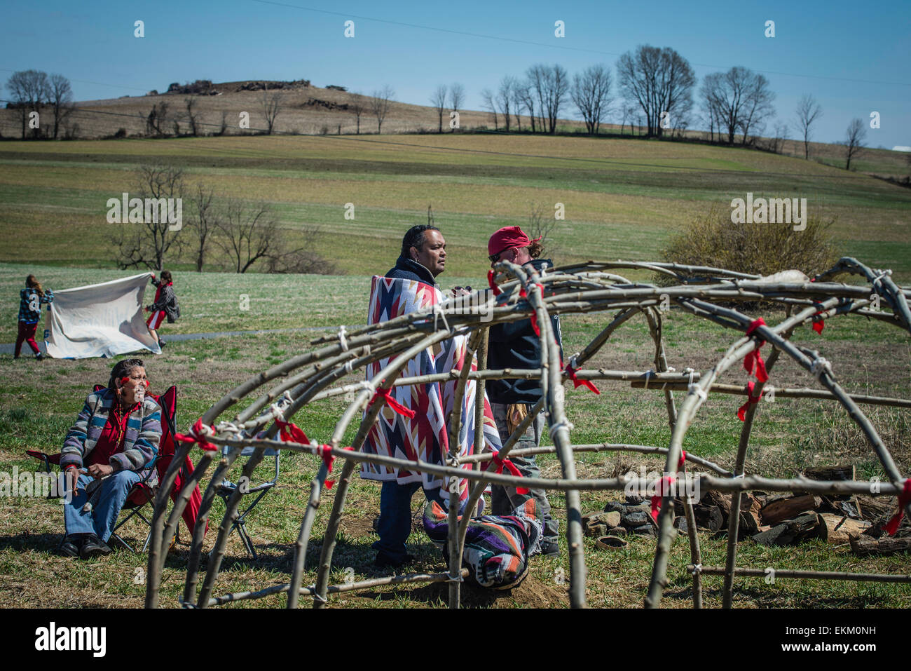 Native American group Circle Legacy Center drum in ceremony Stock Photo ...
