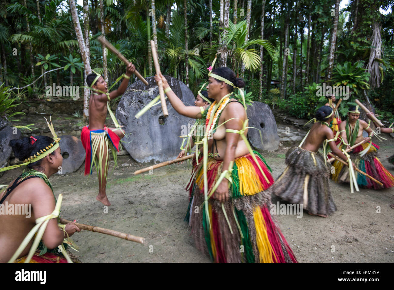 Yap dance hi-res stock photography and images - Alamy