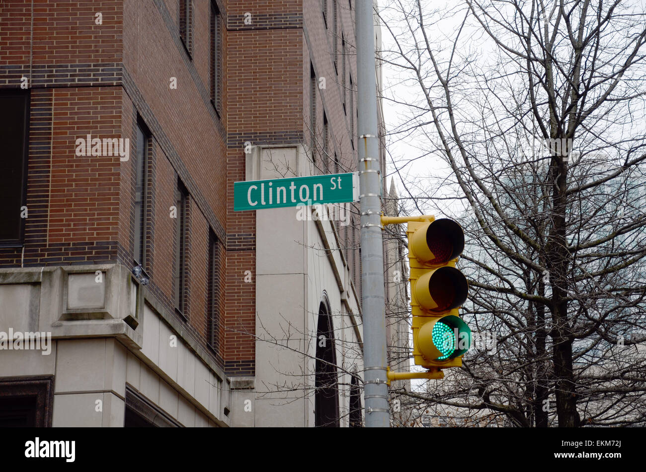 Street signs at the intersection of Clinton Street and Pierrepont ...