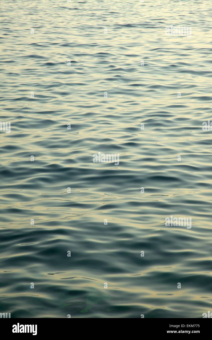 Smooth flat water hi-res stock photography and images - Alamy