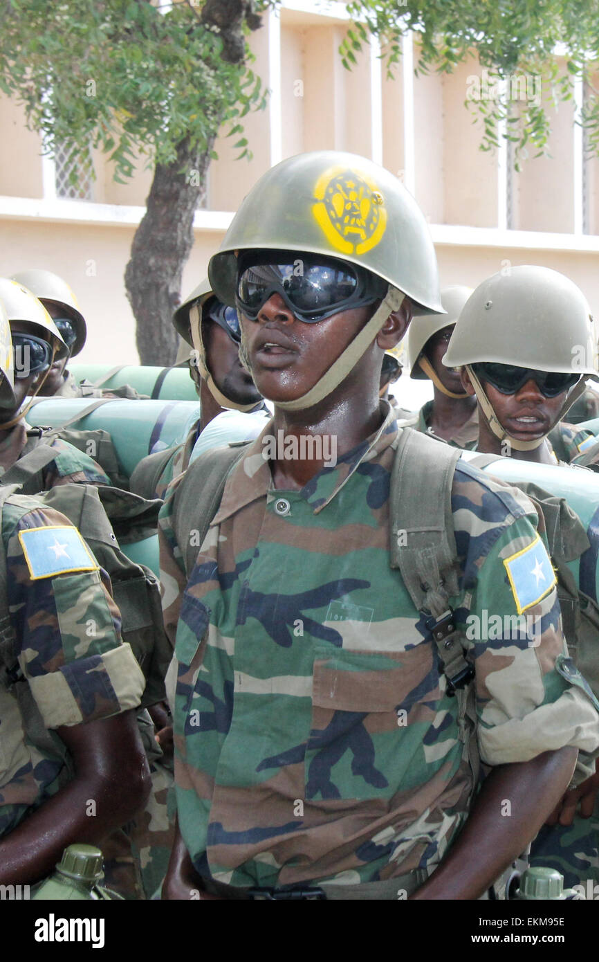 Mogadishu, Somalia. 12th Apr, 2015. Somali soldiers take part in a ...