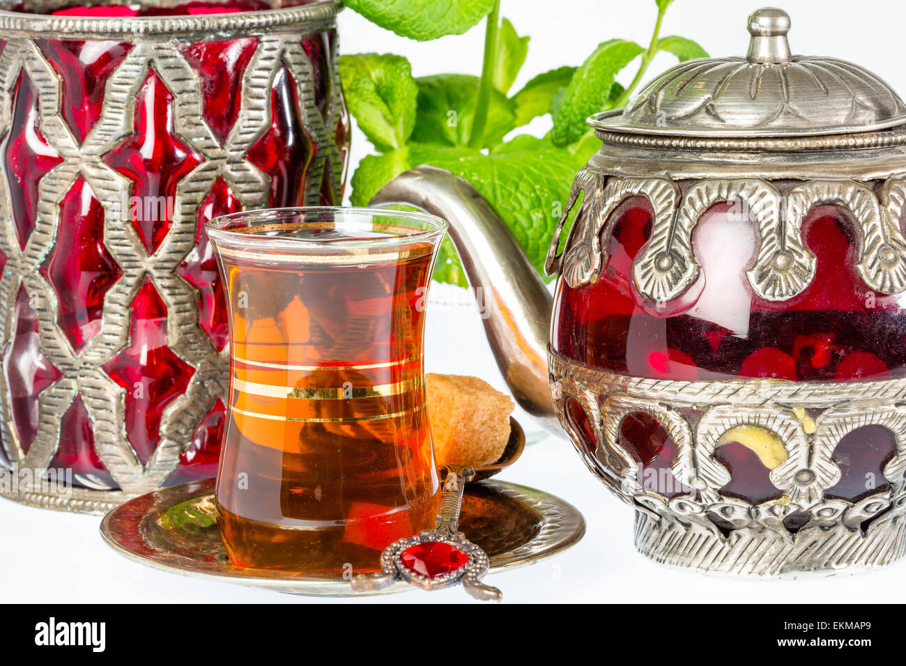 Mint tea - traditional Arabian refreshing drink Stock Photo - Alamy