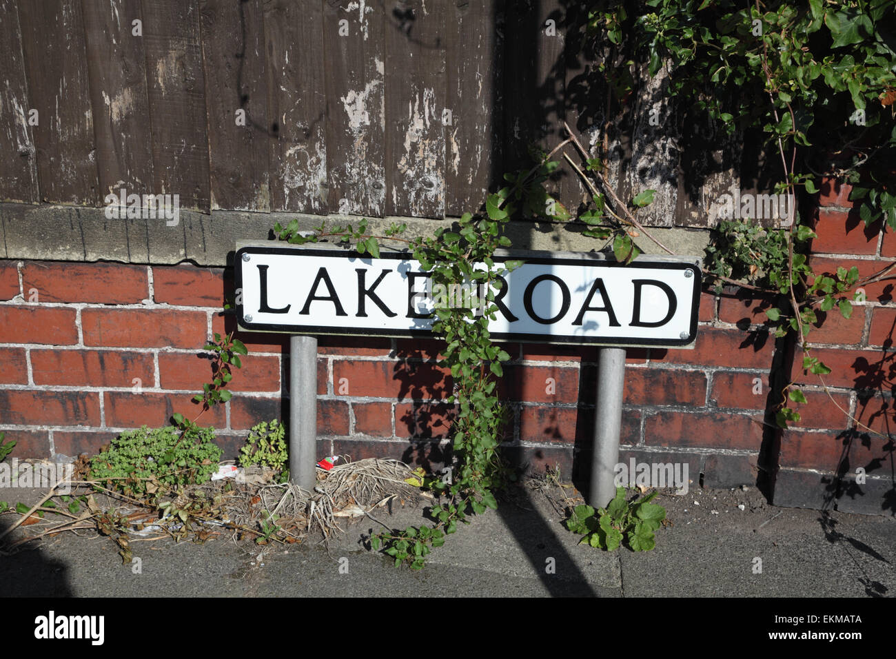 Lake road hi-res stock photography and images - Alamy