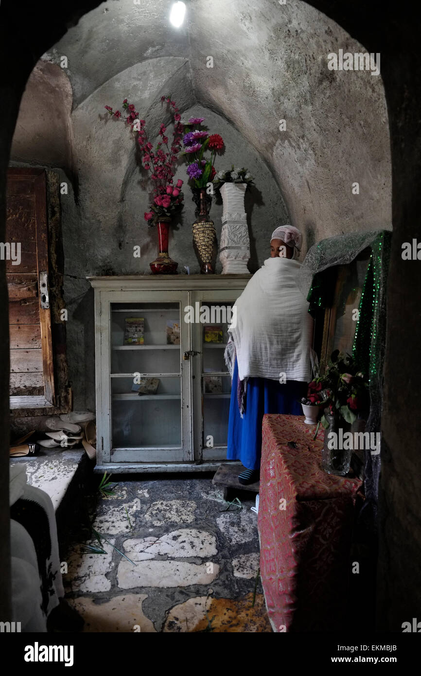 An Ethiopian Orthodox woman inside the Ethiopian church beneath Deir El ...