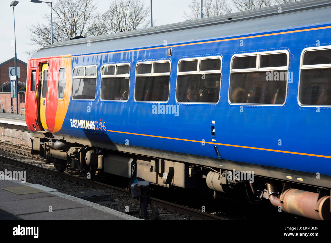 Train entering Newark Castle Railway Station, Newark, Nottinghamshire ...