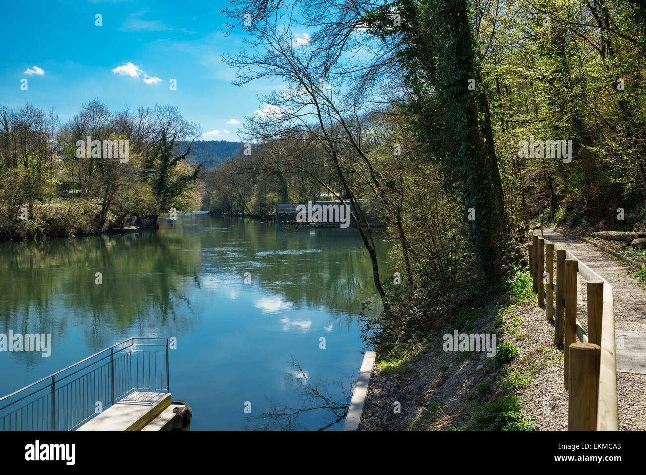 Pathway next to water hi-res stock photography and images - Alamy