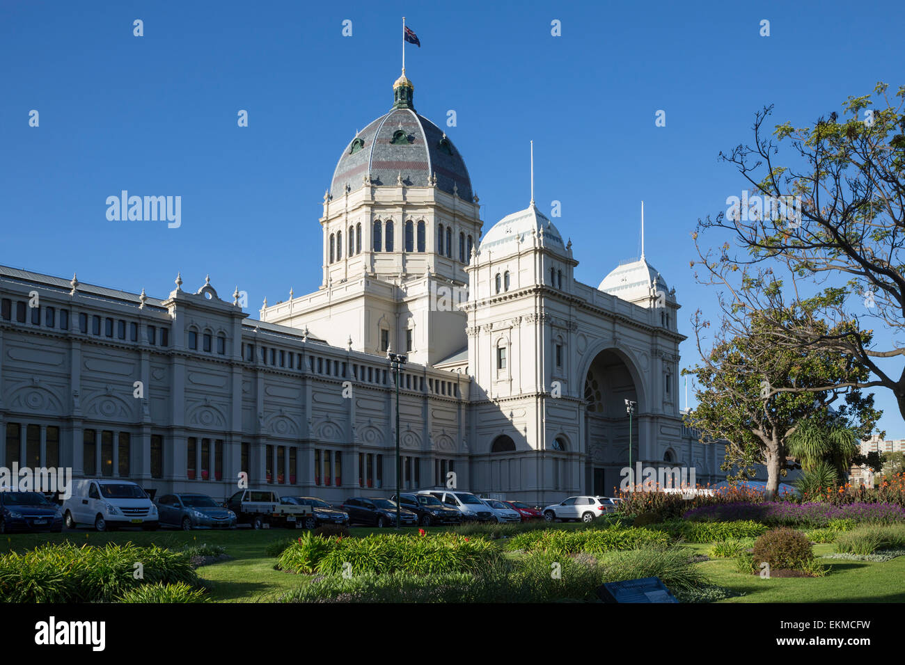 The Royal Exhibition Building in Carlton Gardens, Melbourne, Australia ...