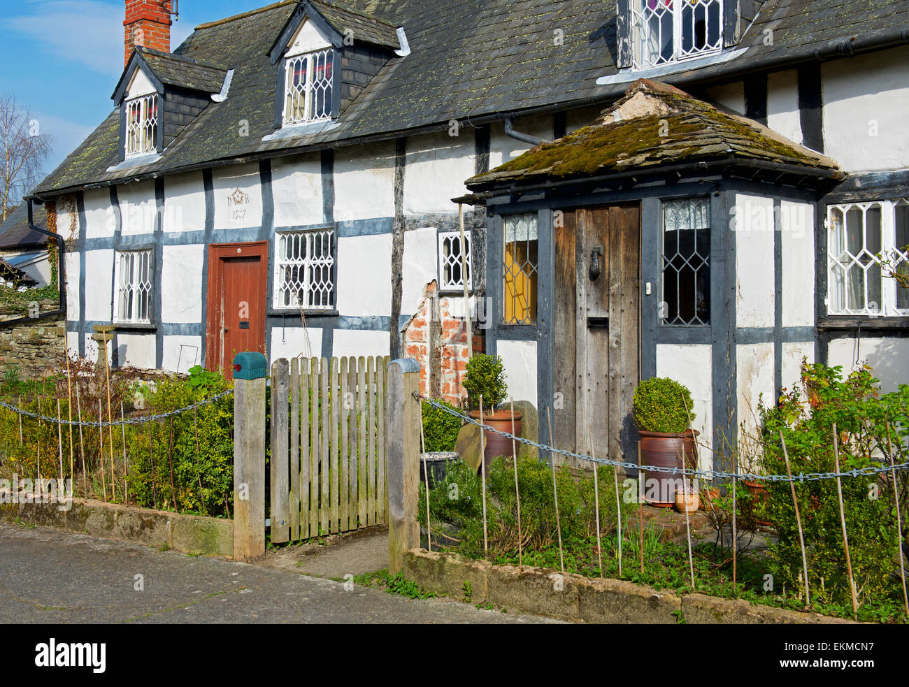 Half-timbered cottages in Bishops Castle, Shropshire, England UK Stock ...