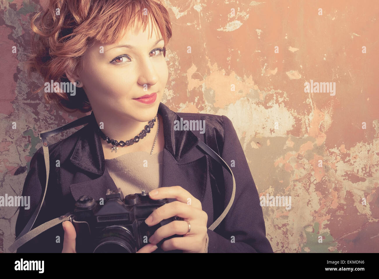 Retro film camera hi-res stock photography and images - Alamy