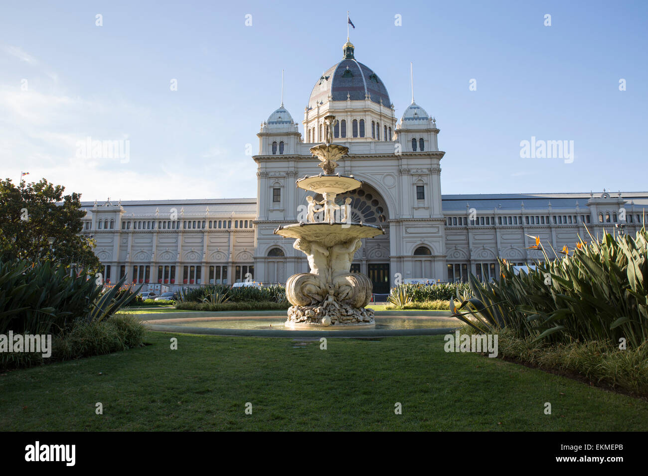 The Royal Exhibition Building in Carlton Gardens, Melbourne, Australia ...