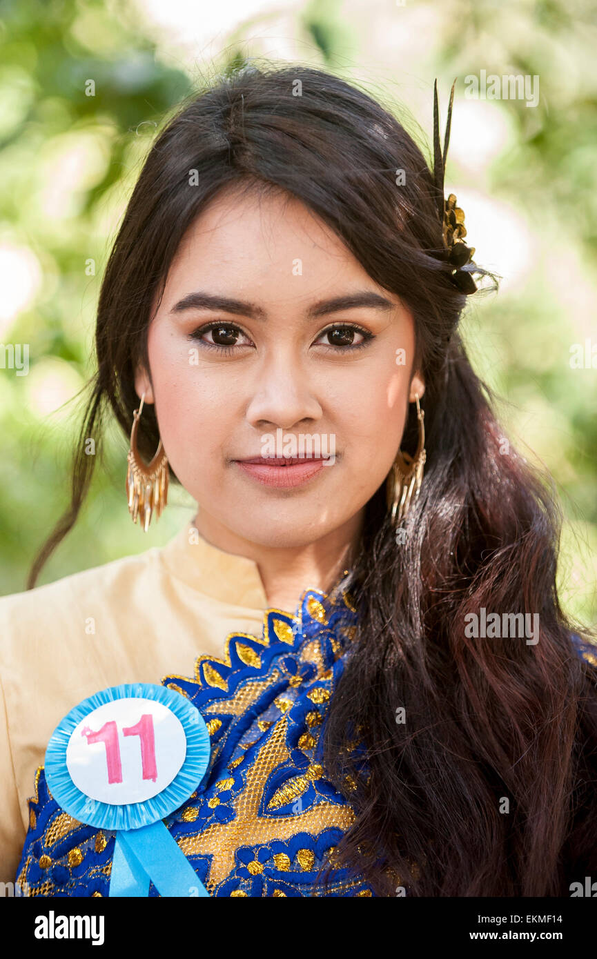 Miss songkran beauty pageant songkran hi-res stock photography and ...