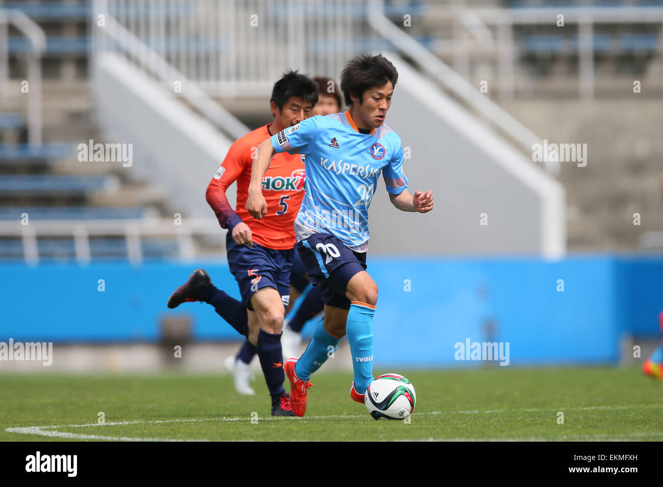 NHK Spring Mitsuzawa Football Stadium, Kanagawa, Japan. 12th Apr, 2015 ...