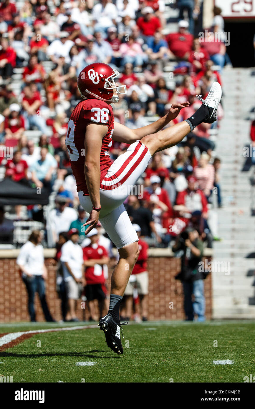 April 11, 2105: Oklahoma Sooners punter Jack Steed (38) during the University of Oklahoma Spring ...