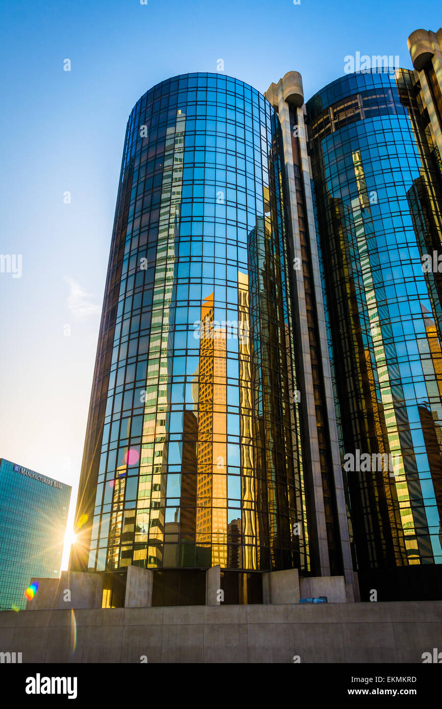Modern building at sunset, in downtown Los Angeles, California Stock ...