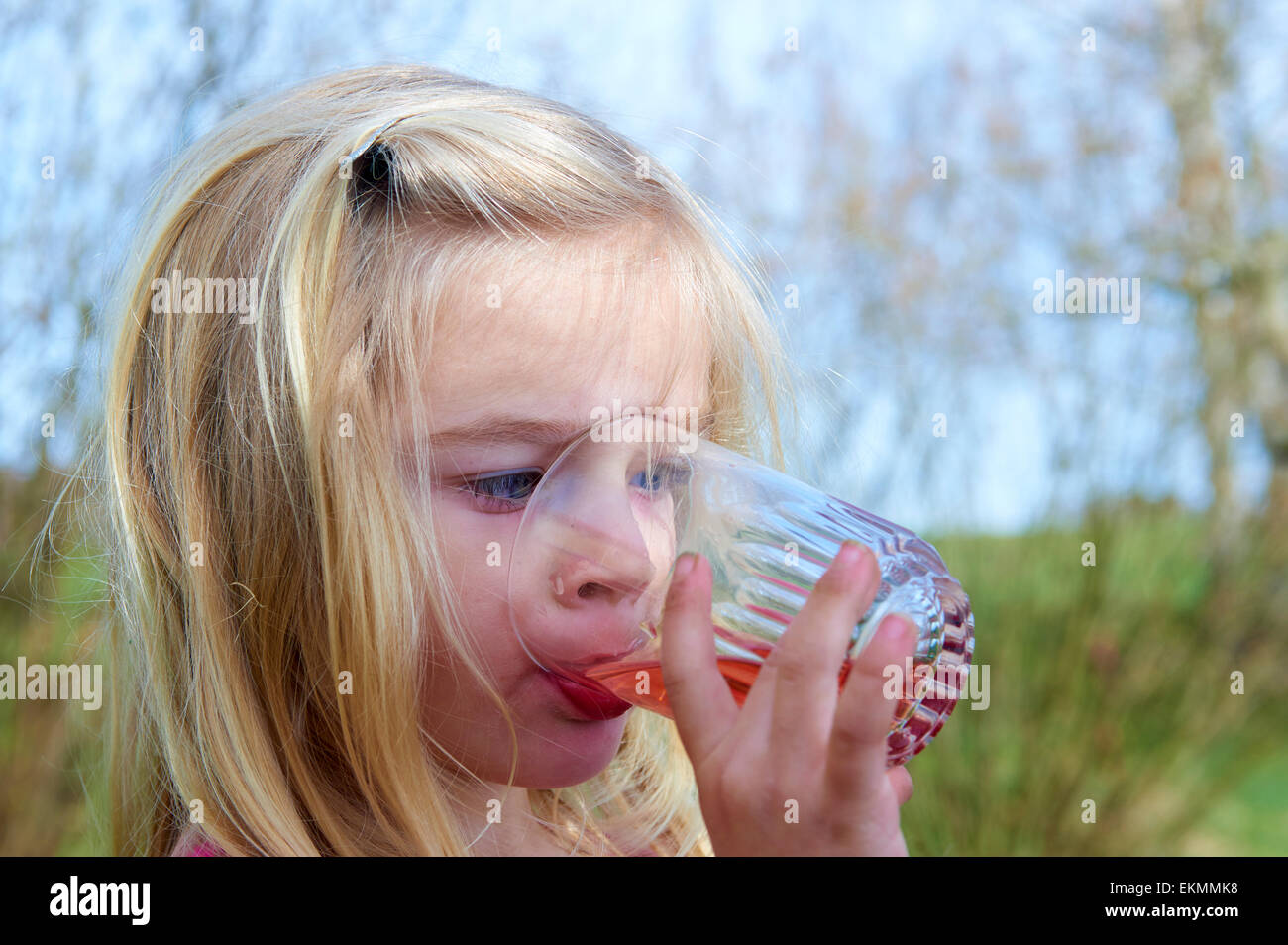 Children drinking water and juice hi-res stock photography and images ...