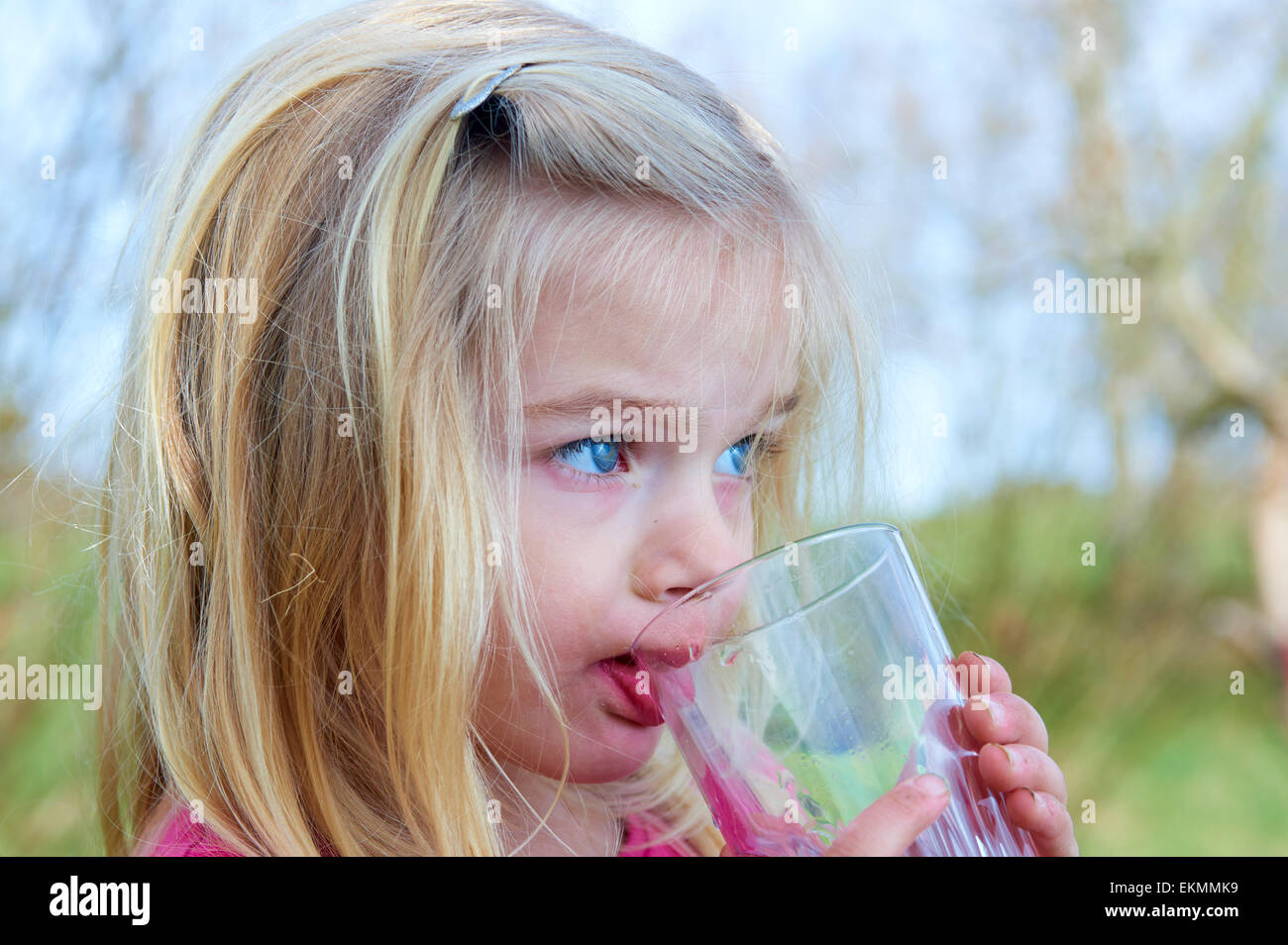 Lemonade drinker hi-res stock photography and images - Alamy
