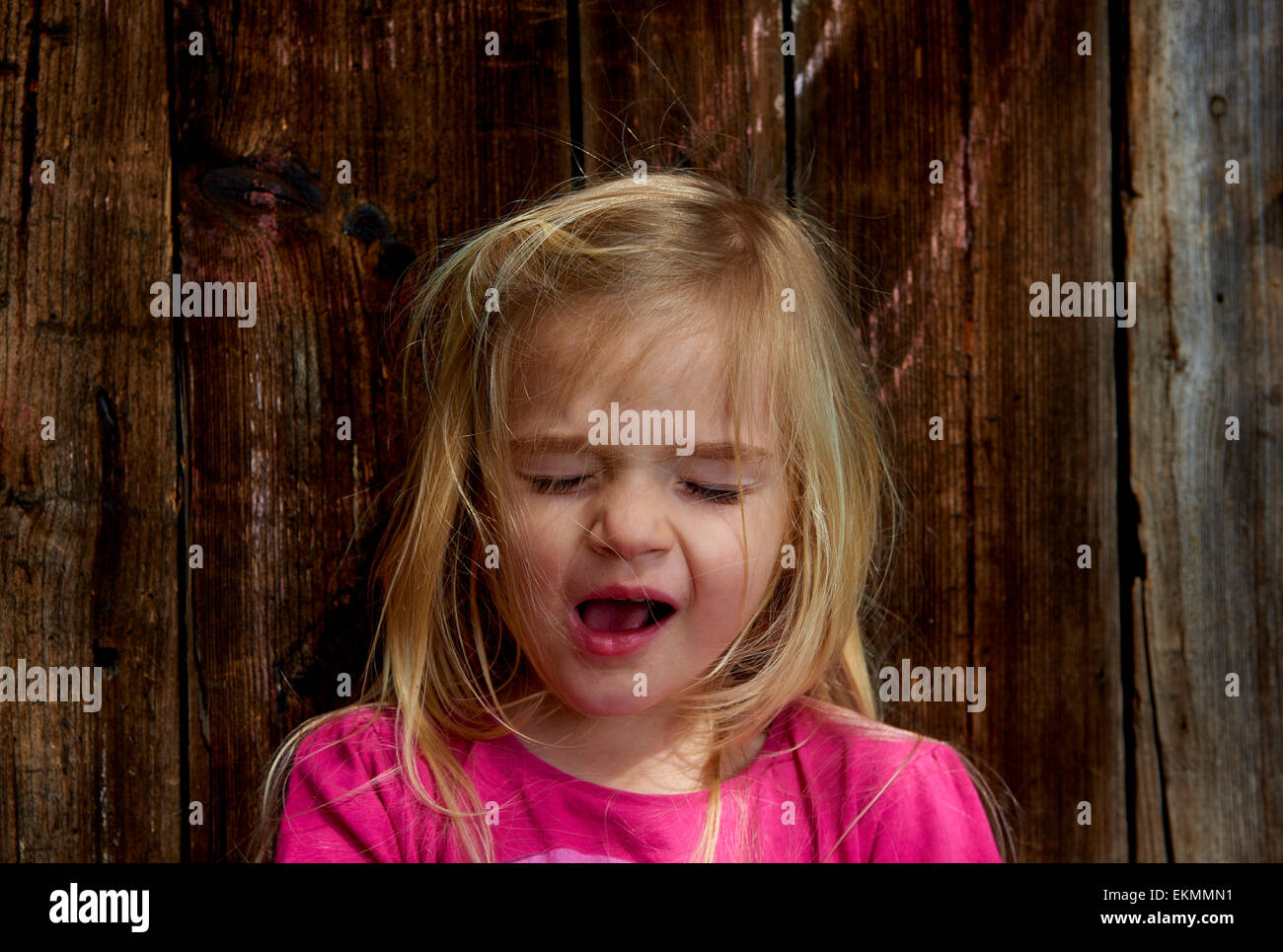 Child cry alone moody hi-res stock photography and images - Alamy