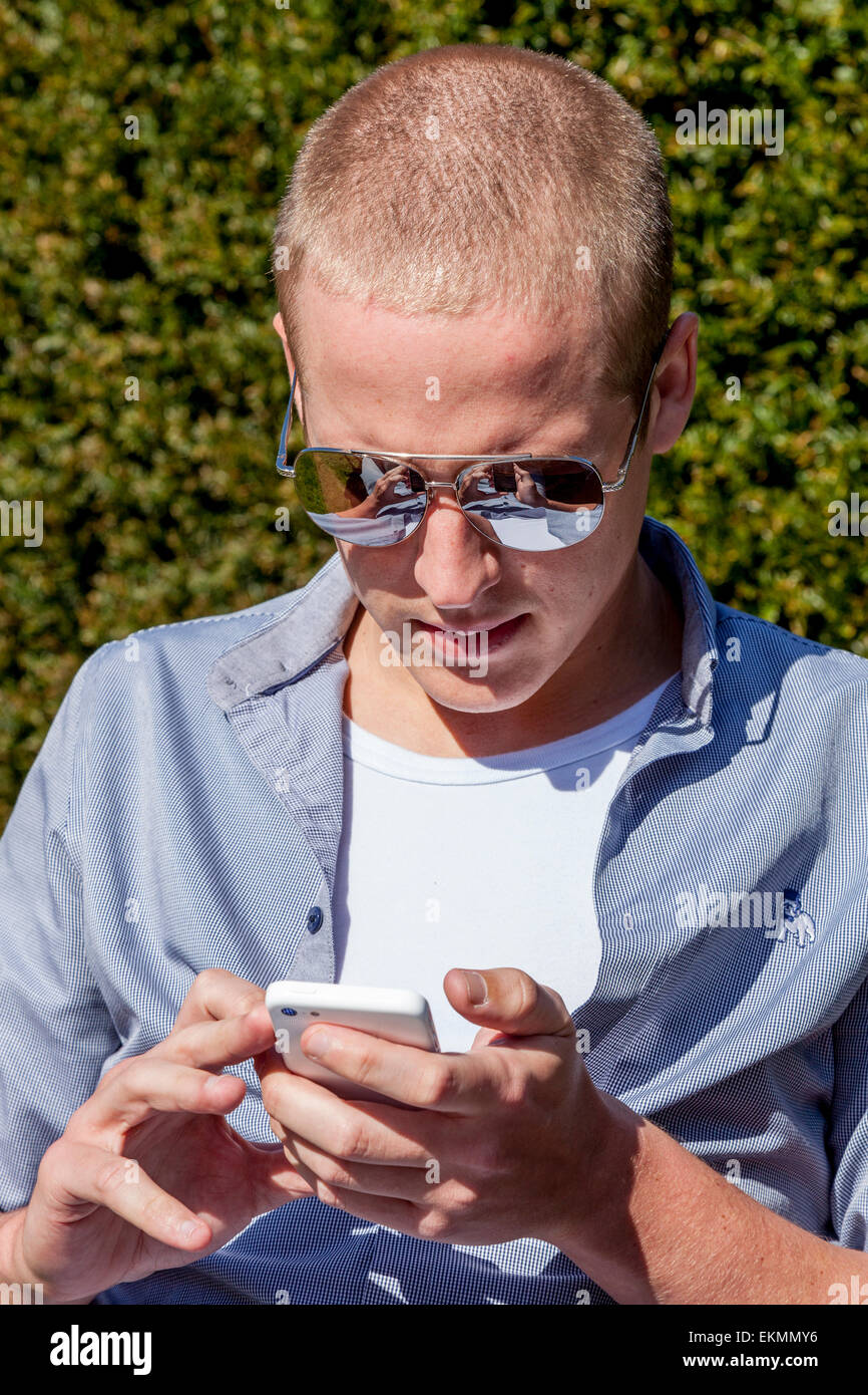 One handset hi-res stock photography and images - Alamy