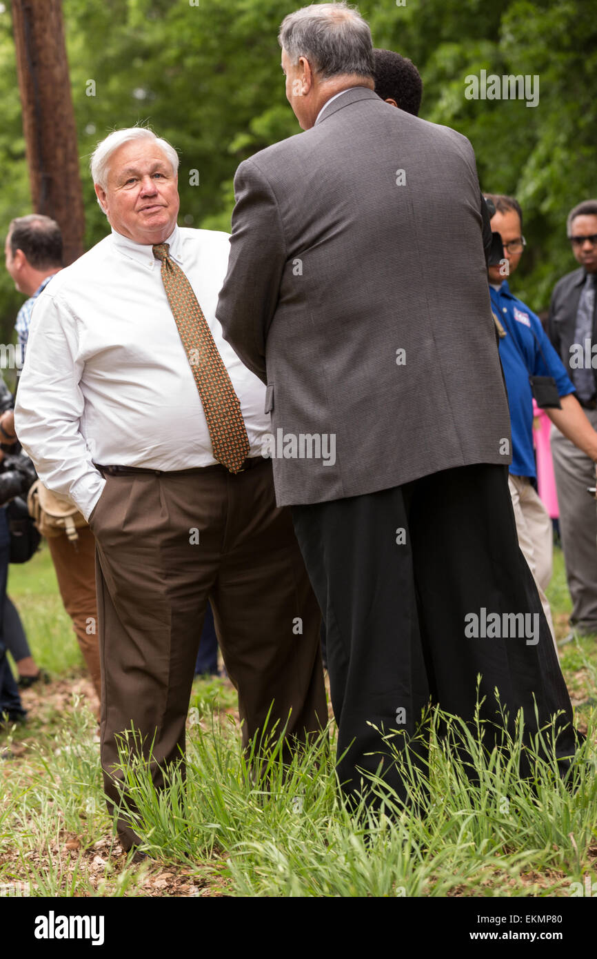North Charleston Mayor Keith Summey and Police Chief Eddie Driggers ...