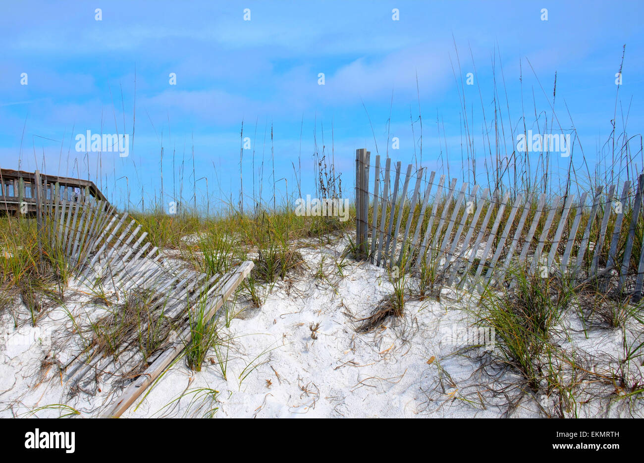 Sand dunes fence hi-res stock photography and images - Alamy