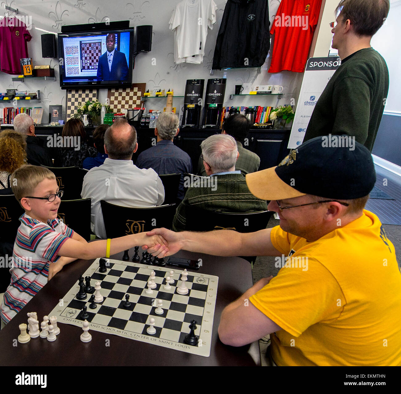 Women's championship chess hi-res stock photography and images - Alamy