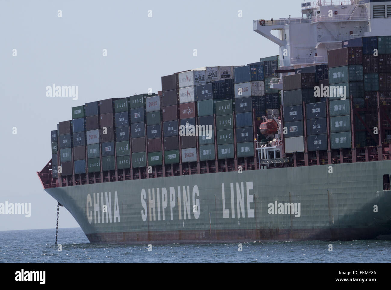 Los Angeles, California, USA. 12th Apr, 2015. A China Shipping Line ...