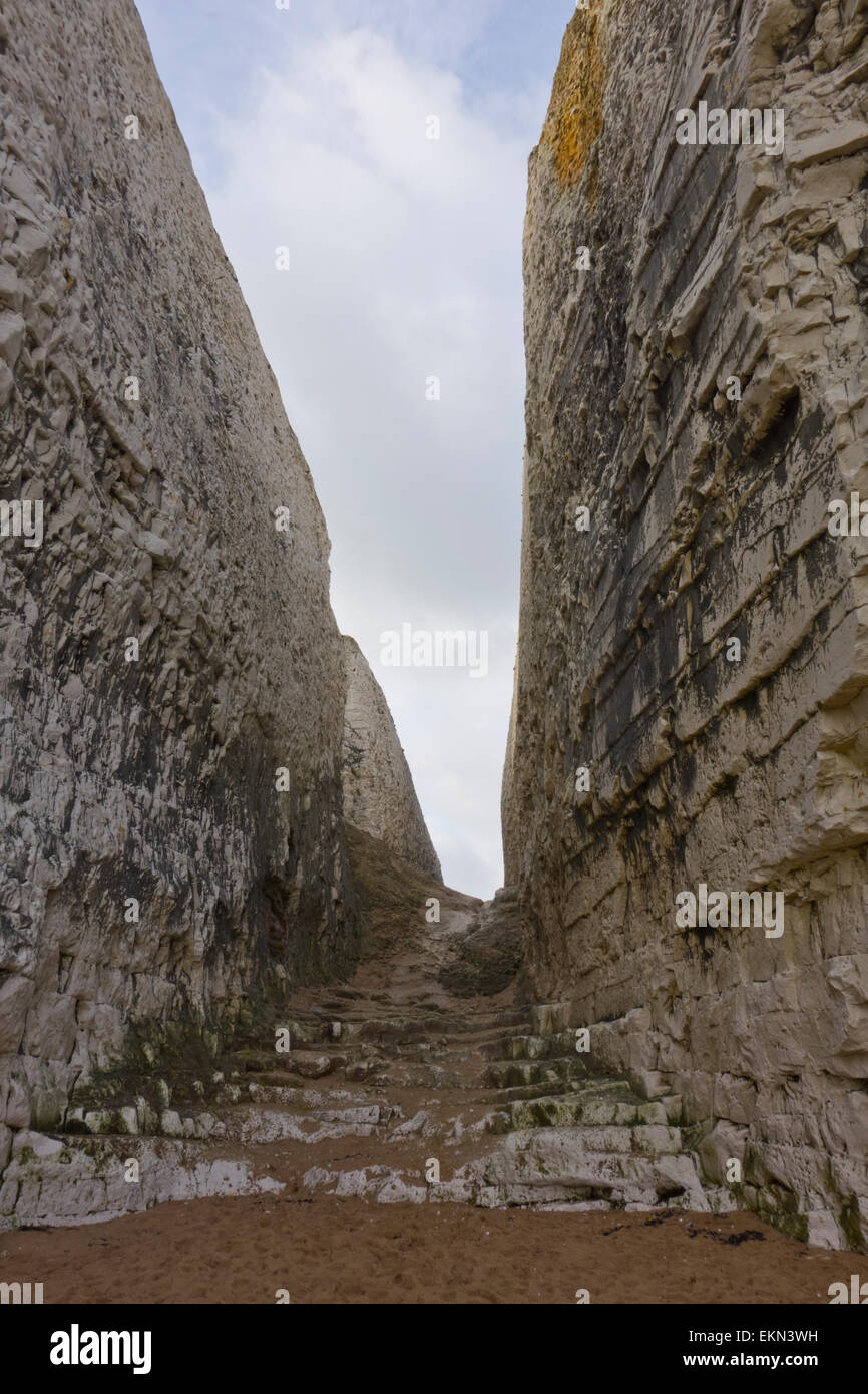 gap slope path in chalk white cliffs white ness head Stock Photo - Alamy