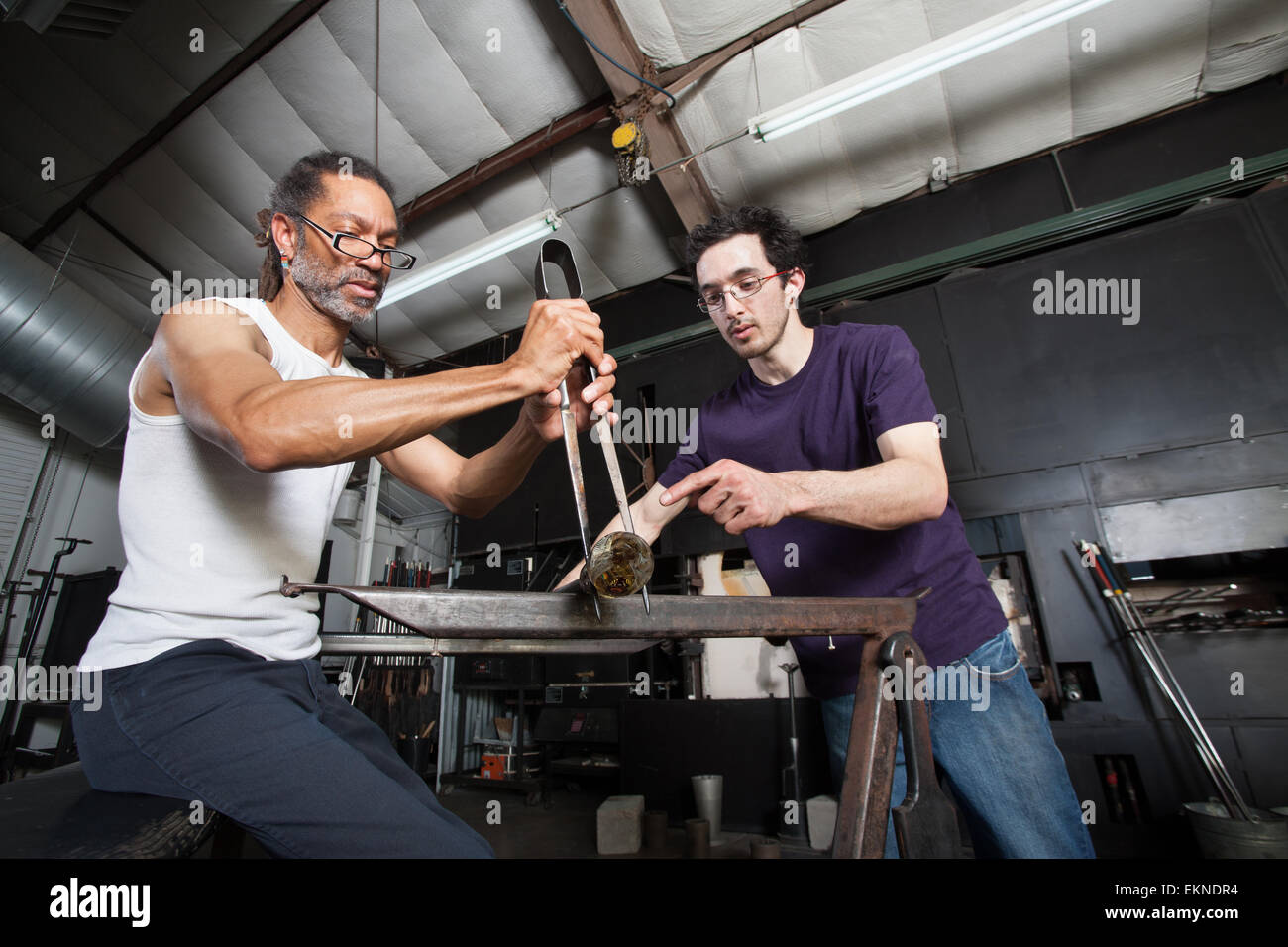 Glass Manufacturing Teamwork Stock Photo - Alamy